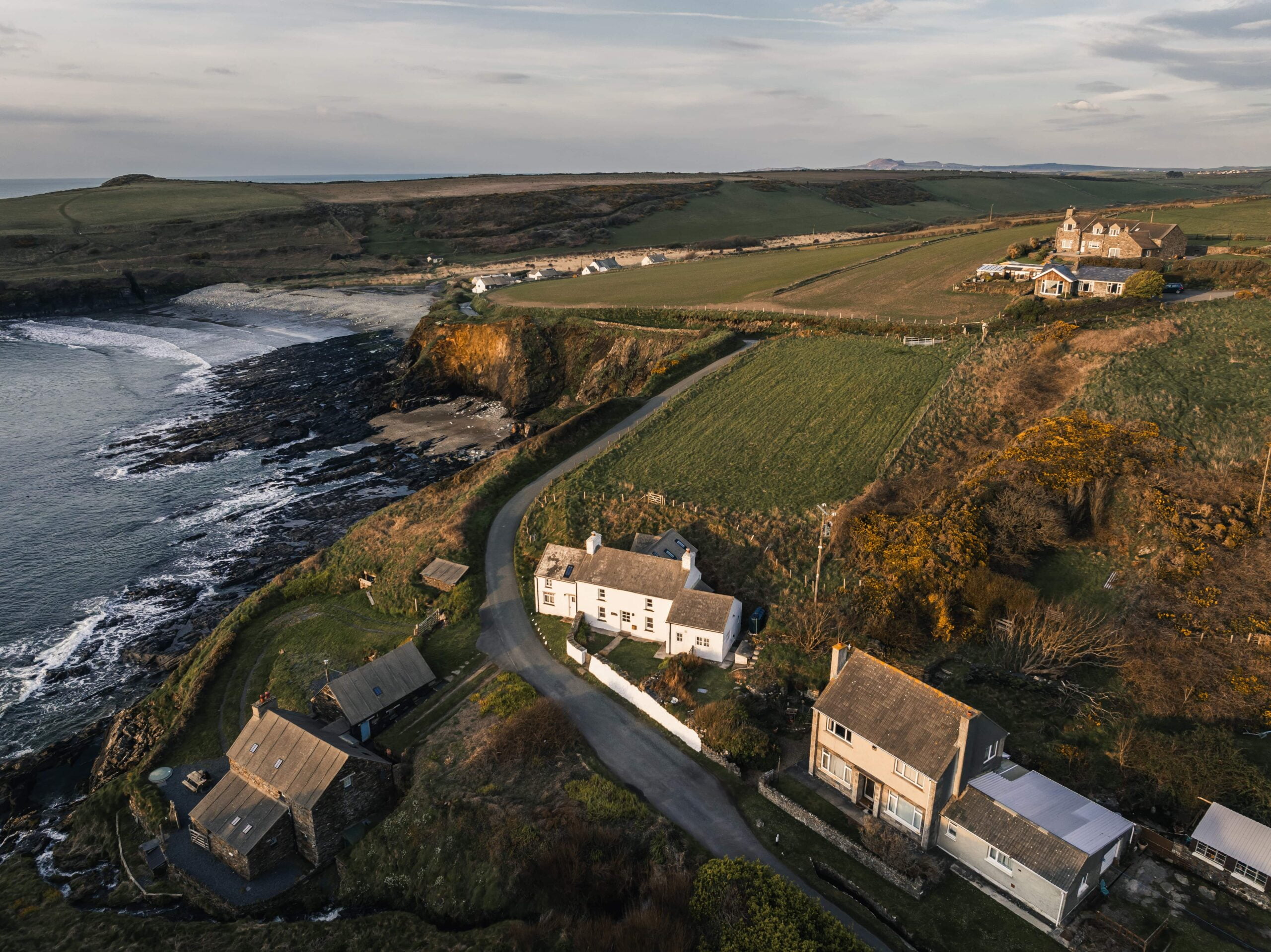 How to Avoid Legal Issues with Drone Property Photography - Hovver