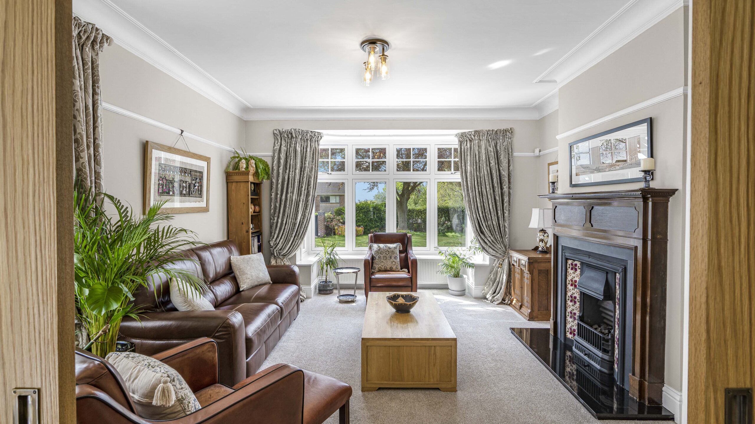 The Benefits of Professional Video Tours for Estate Agents - Hovver