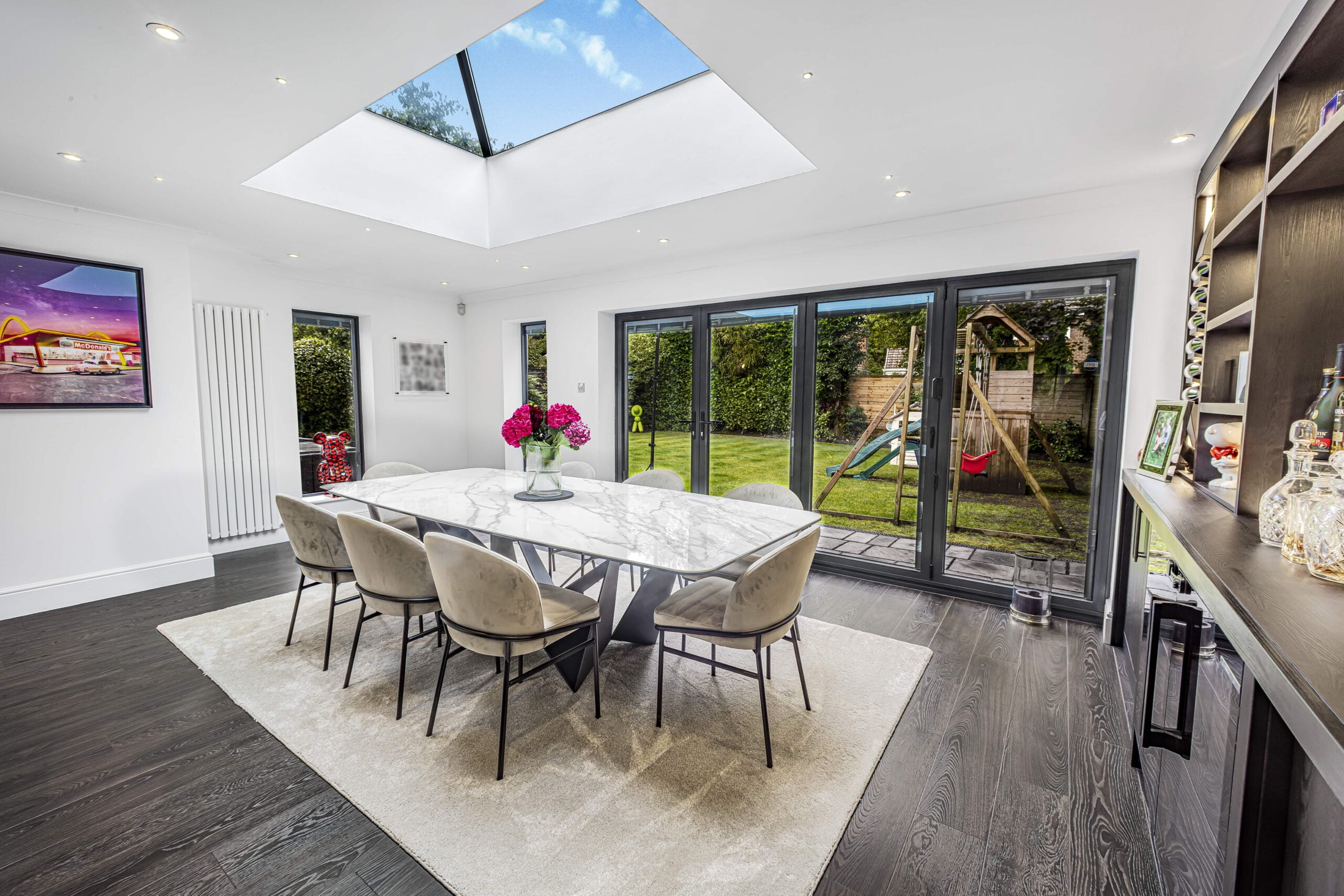 Why Landlords Need to Use Professional Photography - Hovver